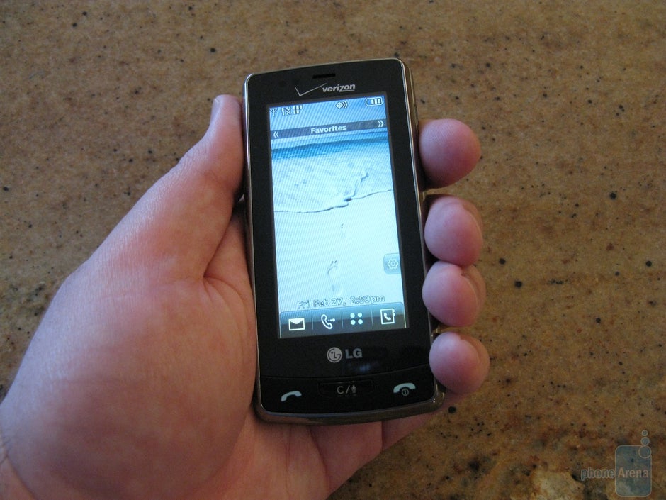 Hands-on Preview of the LG Versa - PhoneArena