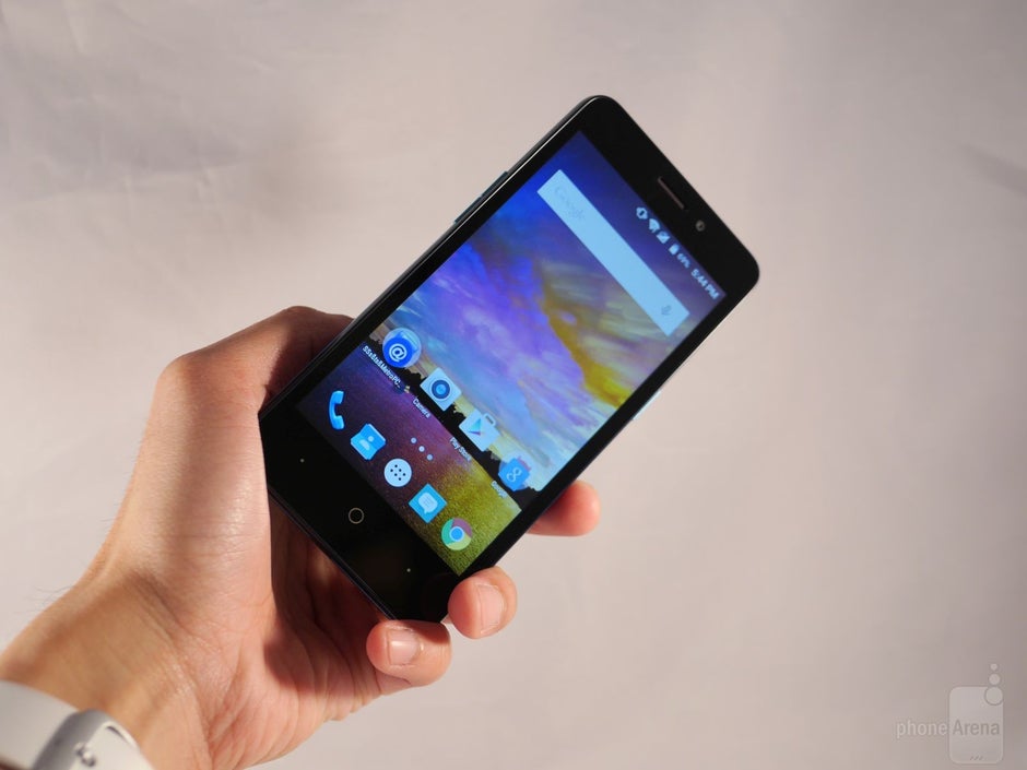 ZTE Avid Plus hands-on - PhoneArena