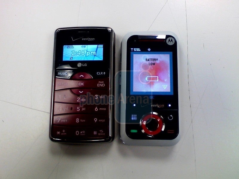 Live images of the Motorola Rival - PhoneArena