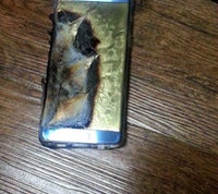 Samsung Galaxy Note 7 explodes during charging, witness photos from the ...