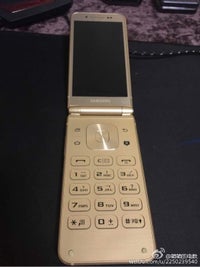 Here are some more live photos of Samsung's high-end Android clamshell ...