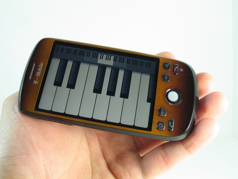 Hands-on with the T-Mobile myTouch 3G Fender Limited Edition - PhoneArena