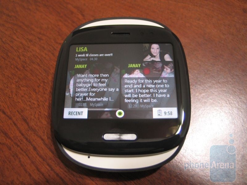 Hands-on with the Microsoft KIN ONE and KIN TWO - PhoneArena