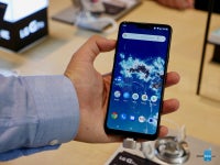 LG G7 One hands-on preview - PhoneArena