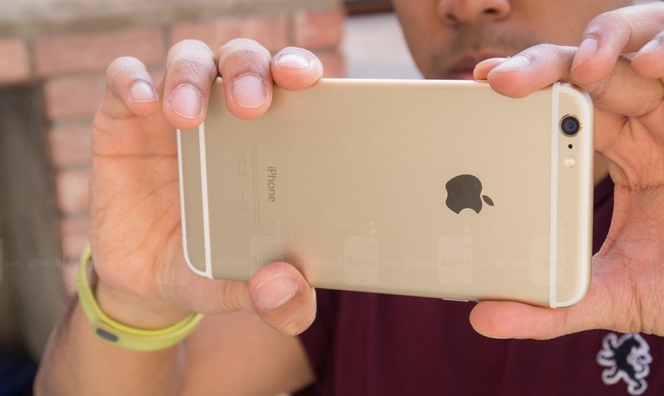 How can manufacturers counter the increasing smartphone upgrade cycle ...