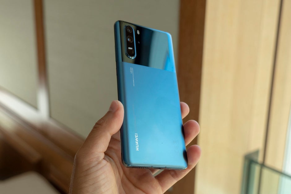 Huawei P30 Pro now comes in two new colors and they look very classy ...