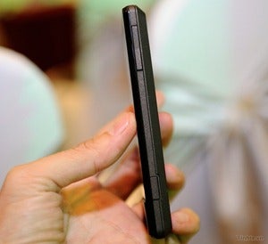 Clearer photos and video show off more of the Asus E600 - PhoneArena