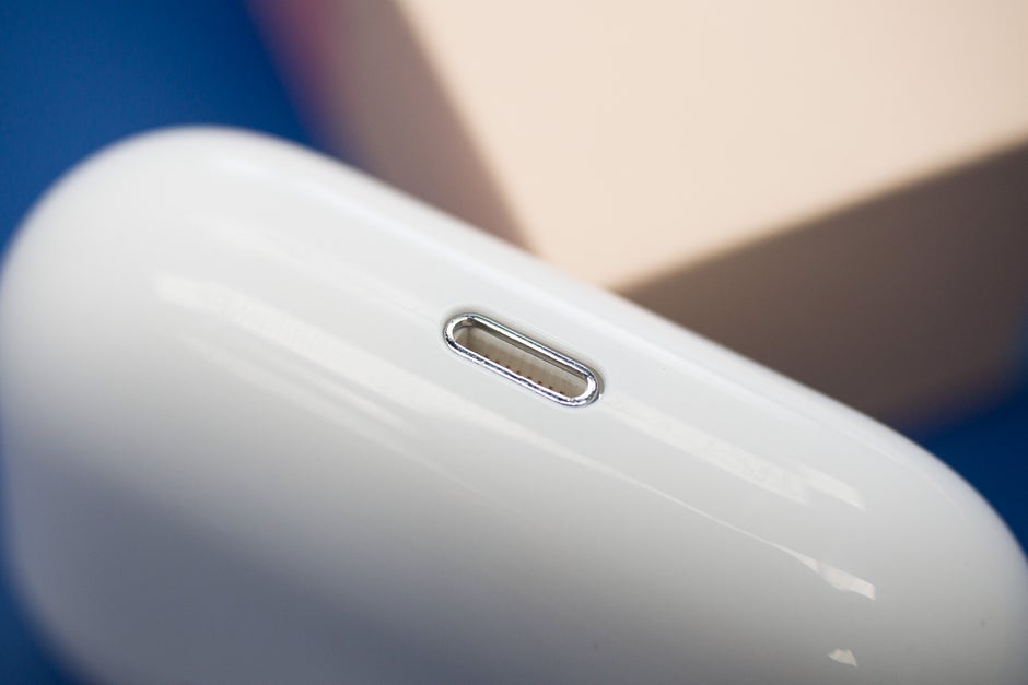 Real AirPods Pro vs fake AirPods Pro: differences, how to spot them ...