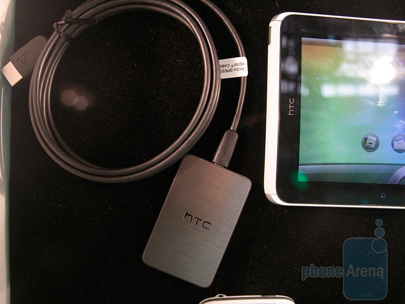 HTC Flyer Hands-on - PhoneArena