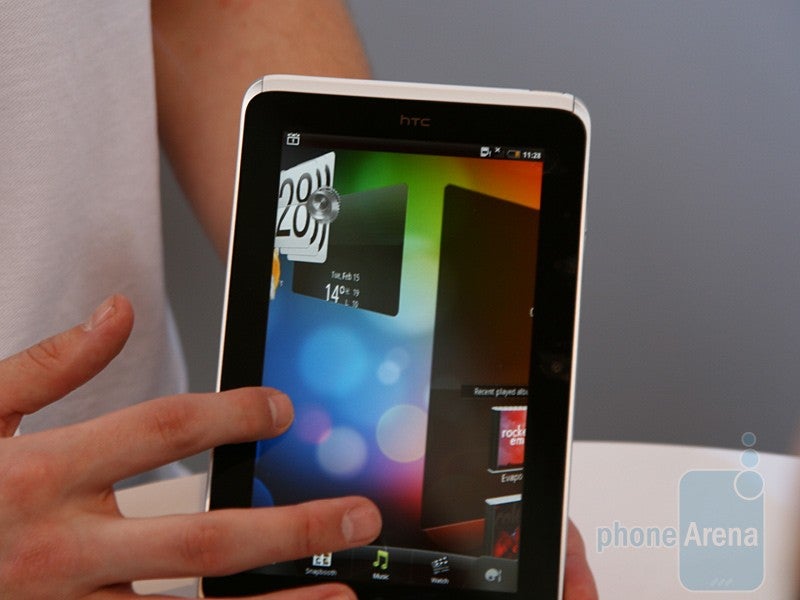 HTC Flyer Hands-on - PhoneArena