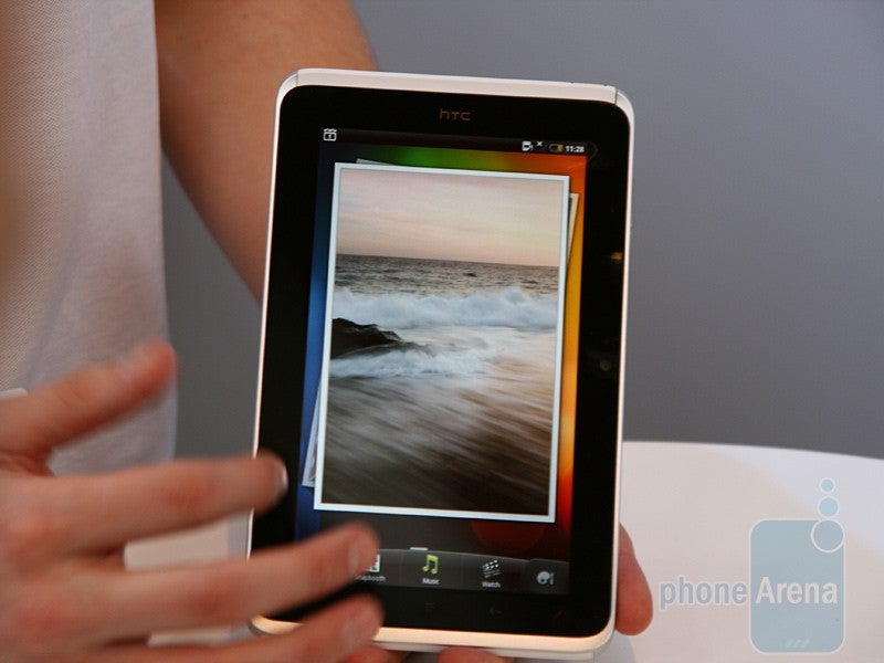 HTC Flyer Hands-on - PhoneArena