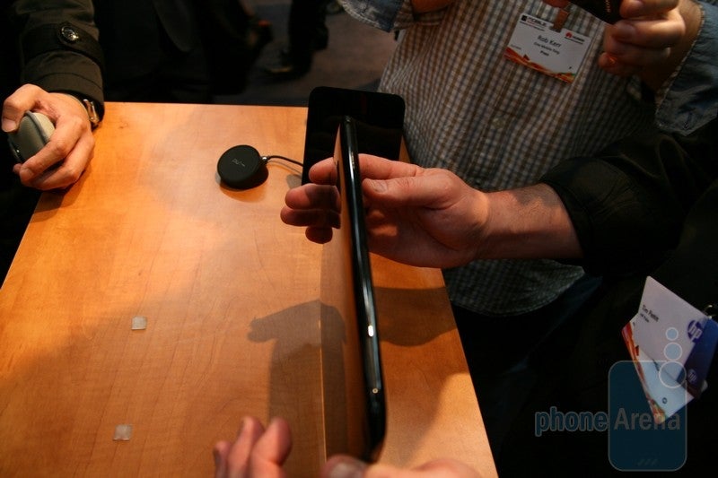 HP TouchPad hands-on - PhoneArena