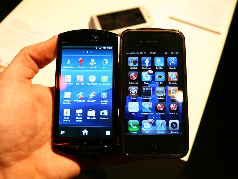 Sony Ericsson Xperia neo Hands-on - PhoneArena