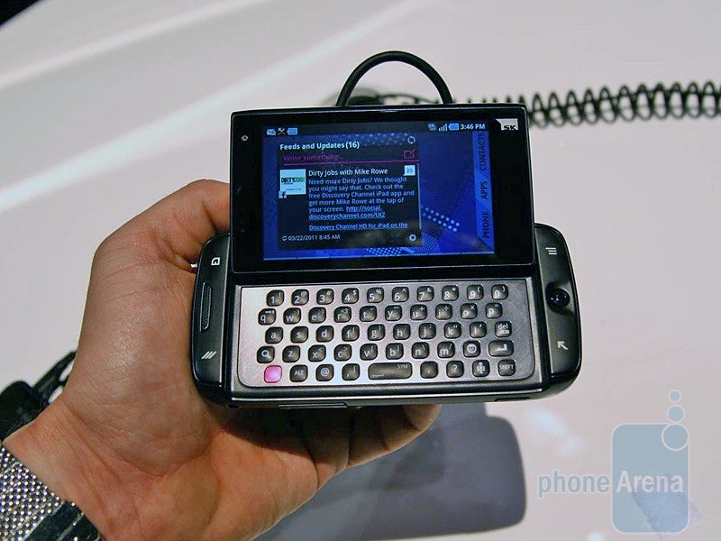 T-Mobile Sidekick 4G Hands-on - PhoneArena