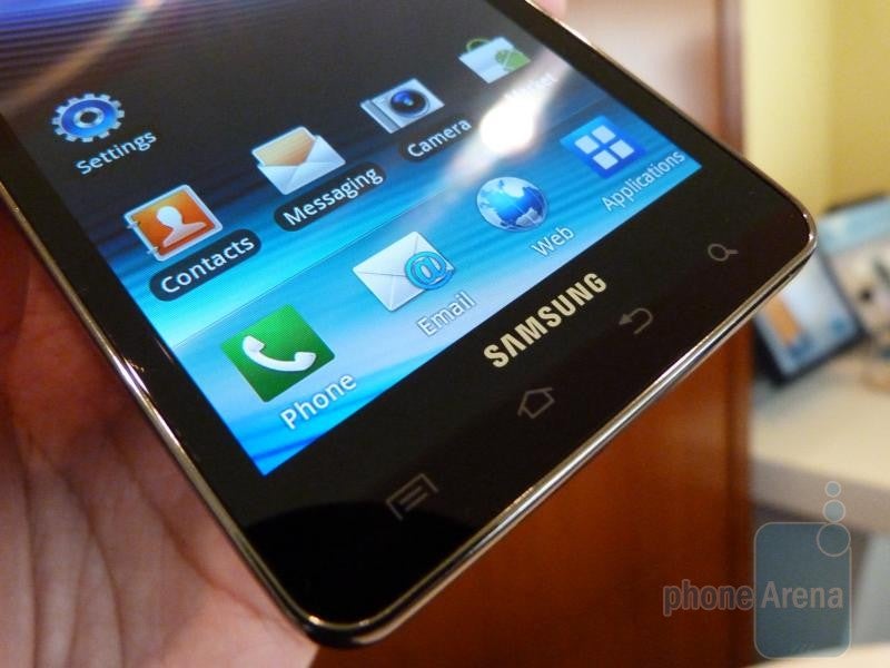 Samsung Infuse 4G Hands-on - PhoneArena