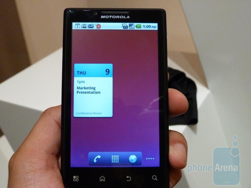 Motorola TRIUMPH Hands-on - PhoneArena
