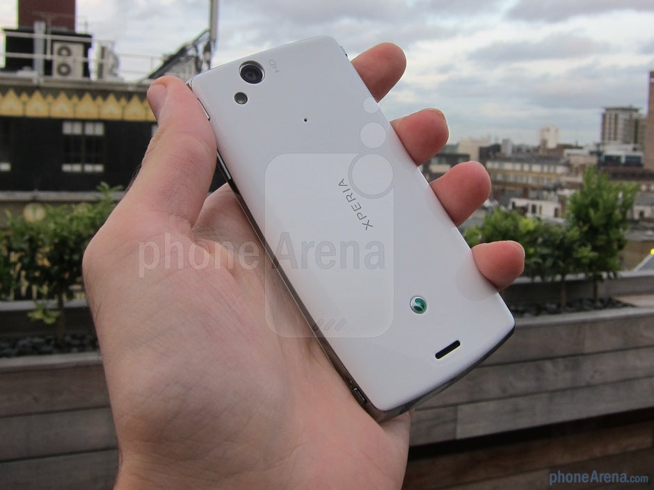 Sony Ericsson Xperia arc S Hands-on - PhoneArena