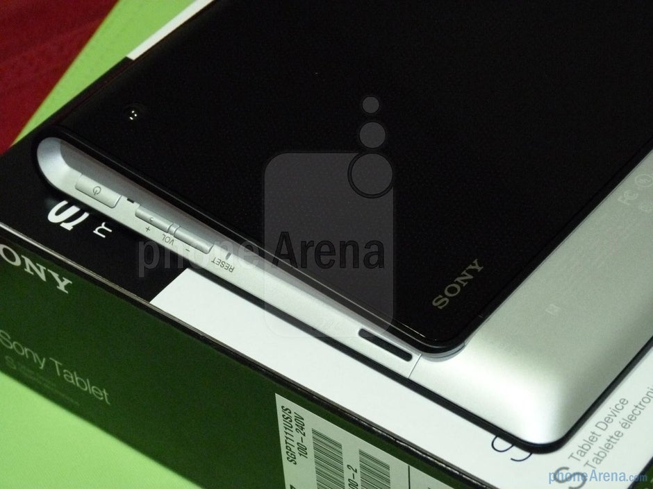 Sony Tablet S Unboxing and Hands-on | PhoneArena reviews - PhoneArena