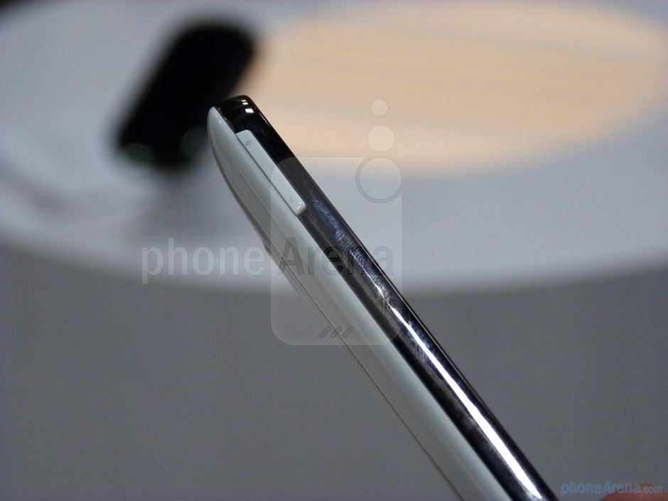 Huawei Ascend II Hands-on - PhoneArena