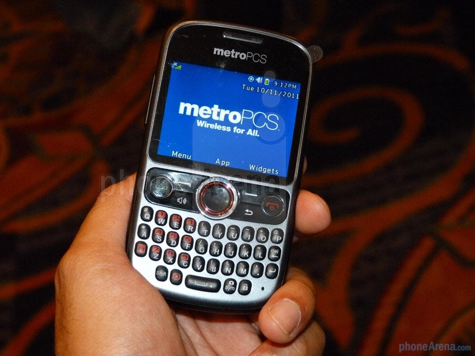 Huawei Pinnacle hands-on - PhoneArena