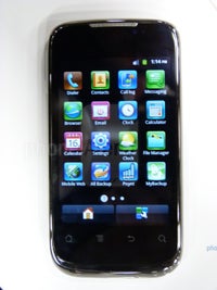 Huawei Ascend II Hands-on - PhoneArena