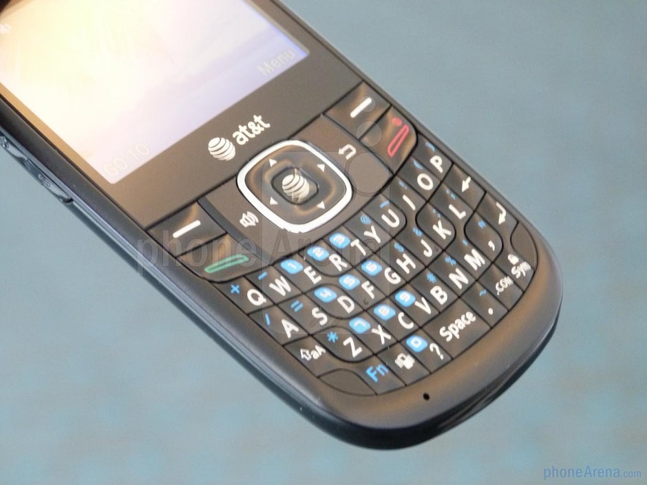 Pantech Link II hands-on - PhoneArena