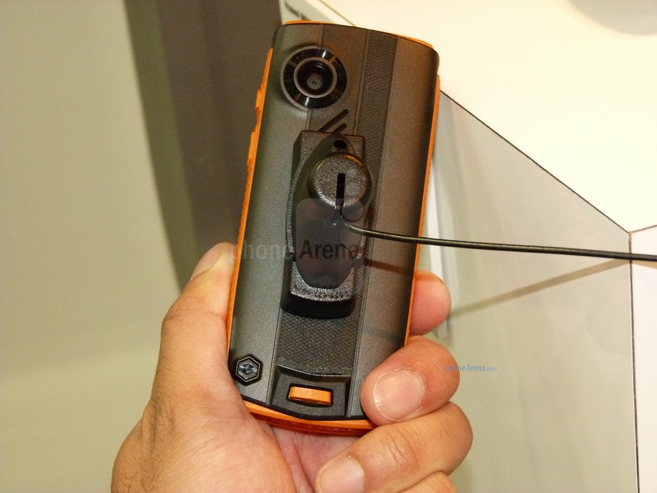 Huawei Discovery Expedition hands-on | PhoneArena reviews - PhoneArena