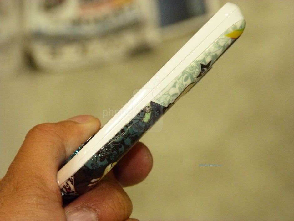 Huawei M835 Tokidoki edition hands-on - PhoneArena