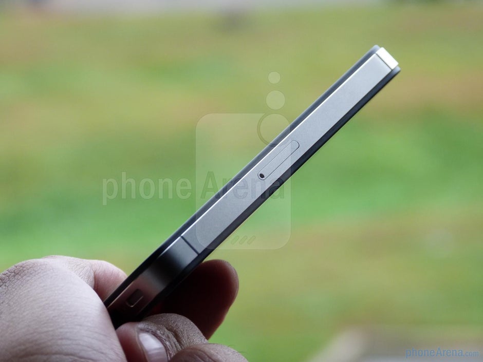 Apple iPhone 4S unboxing and hands-on - PhoneArena