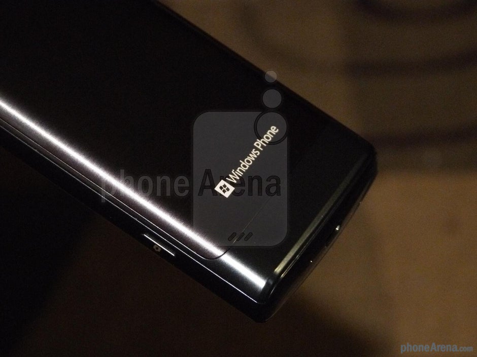 Samsung Focus Flash unboxing and hands-on | PhoneArena reviews - PhoneArena