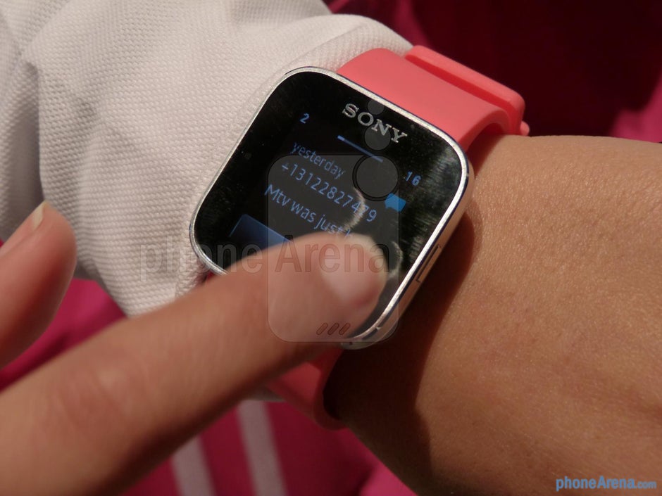 Sony SmartWatch demonstration - PhoneArena