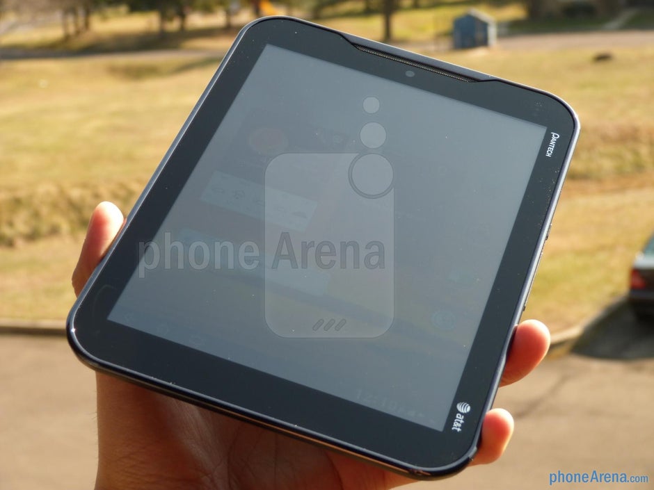 Pantech Element unboxing - PhoneArena