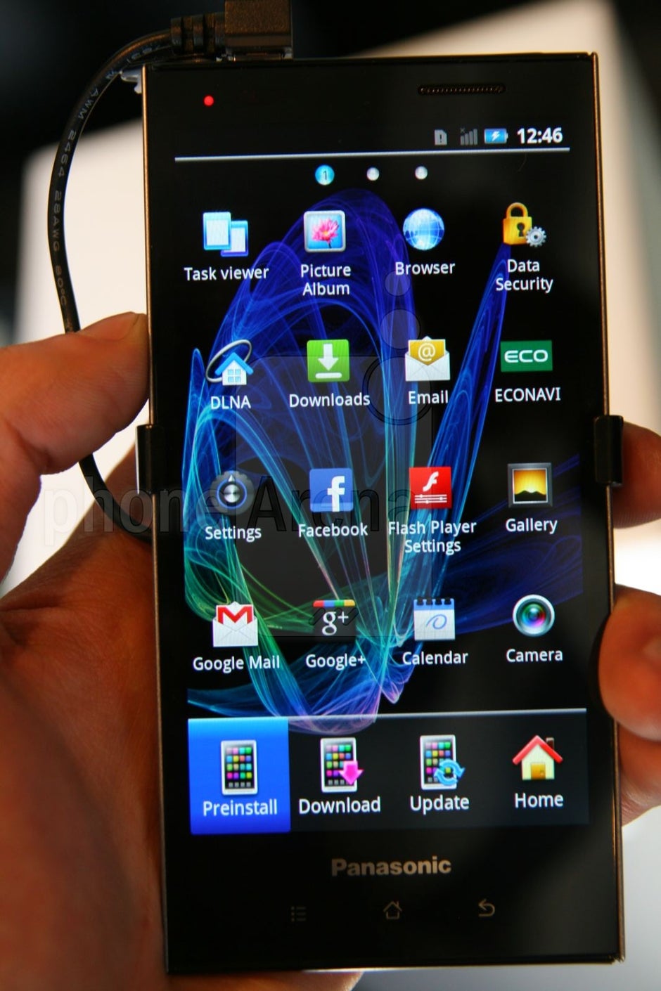 Panasonic ELUGA Hands-on Review - PhoneArena