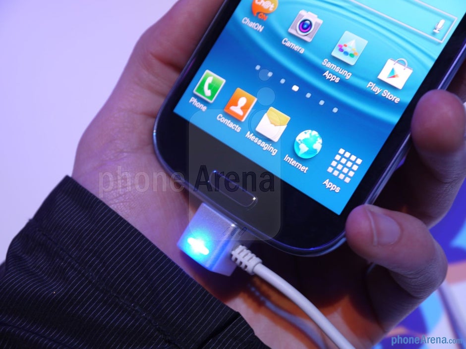 Samsung Galaxy S III Hands-on - PhoneArena