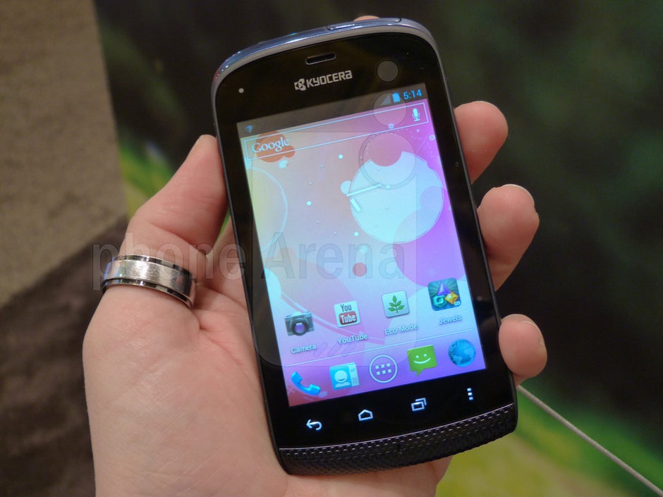 Kyocera Hydro hands-on | PhoneArena reviews - PhoneArena