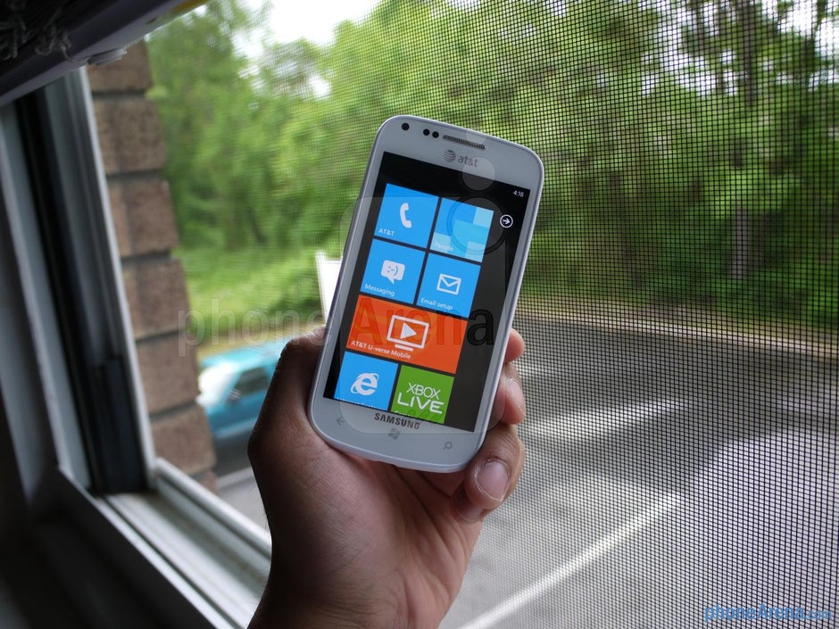 Samsung Focus 2 unboxing - PhoneArena