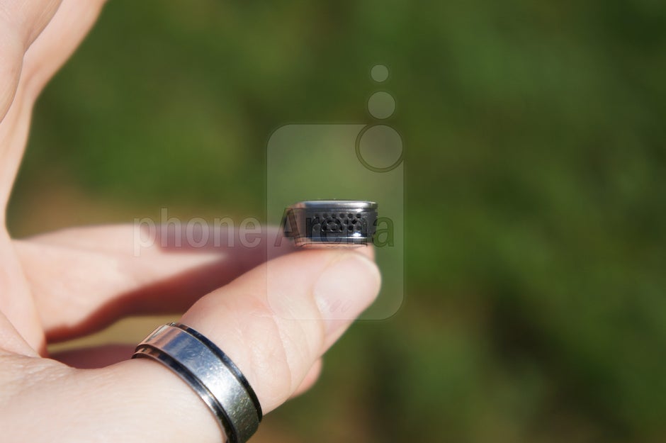 Plantronics M55 Bluetooth headset hands-on - PhoneArena