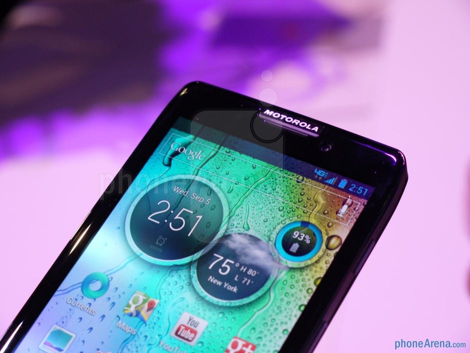 Motorola DROID RAZR MAXX HD hands-on - PhoneArena