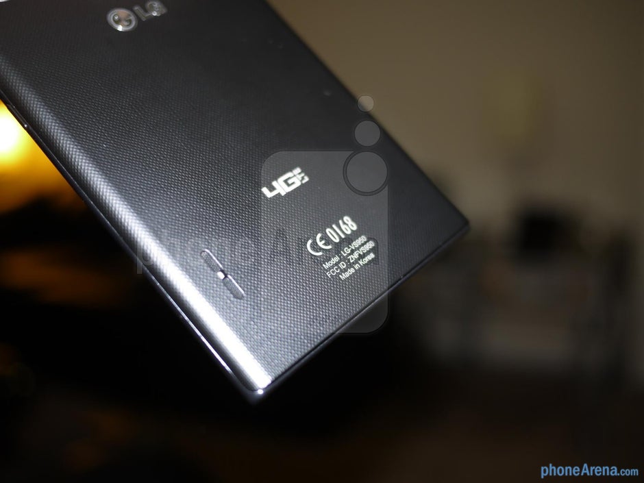 LG Intuition unboxing and hands-on - PhoneArena