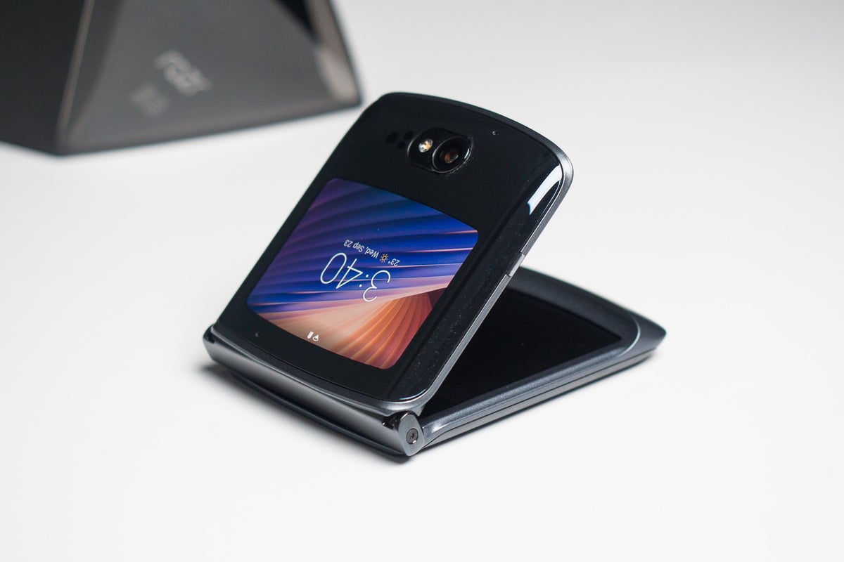 Motorola Razr 2020 Review: Win some, lose some - PhoneArena