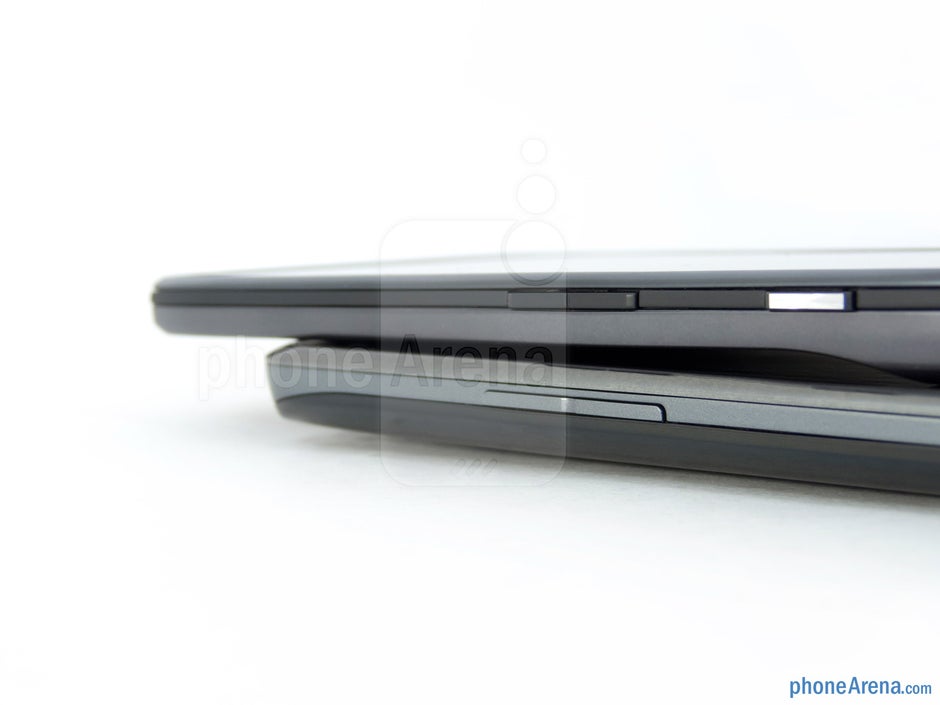 LG Spectrum vs Motorola DROID RAZR - PhoneArena