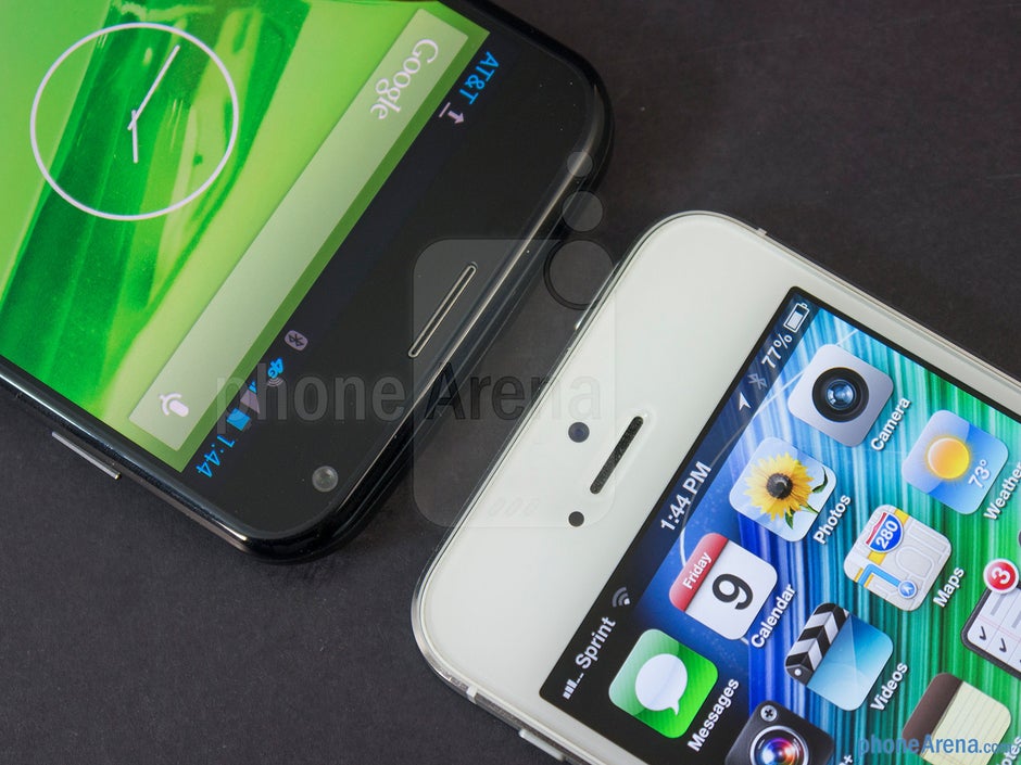 Motorola Moto X vs Apple iPhone 5 - PhoneArena