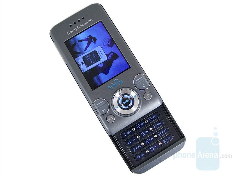 Sony Ericsson W580 Preview - PhoneArena