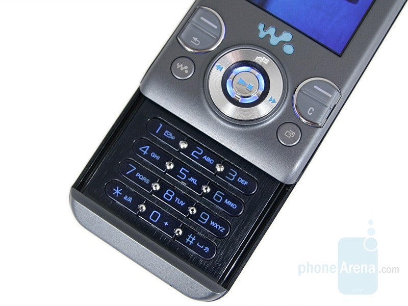 Sony Ericsson W580 Preview - PhoneArena