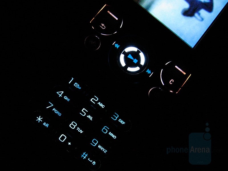 Sony Ericsson W580 Preview - PhoneArena