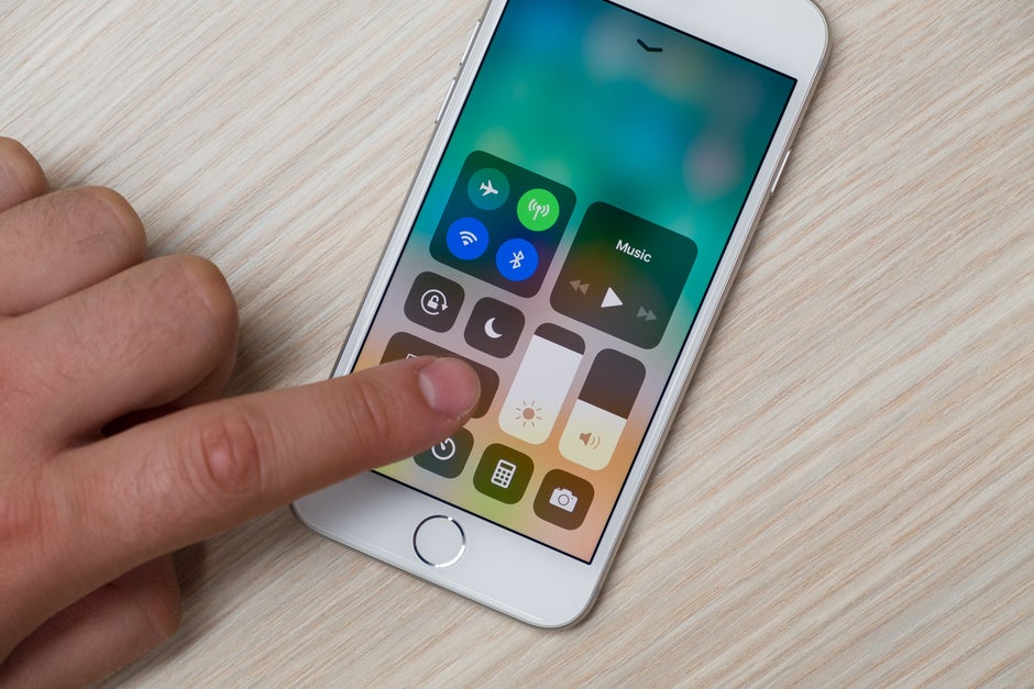 Apple iPhone 8 Review - PhoneArena