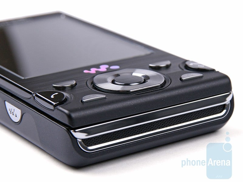 Sony Ericsson W995 Preview - PhoneArena