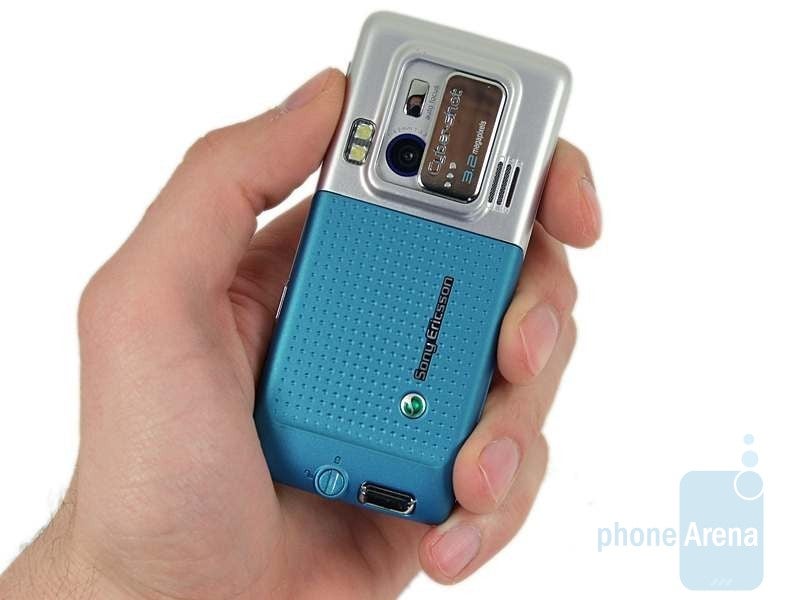 Sony Ericsson C702 Review - PhoneArena