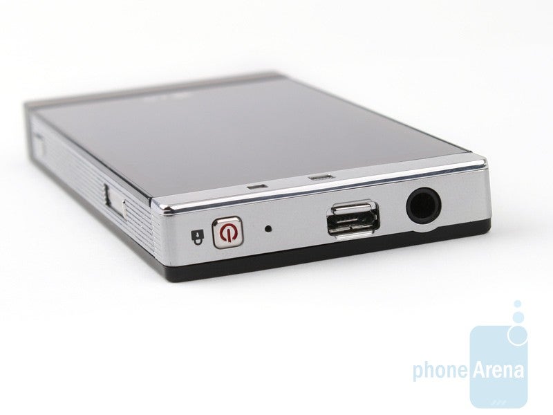LG Mini GD880 Preview - PhoneArena