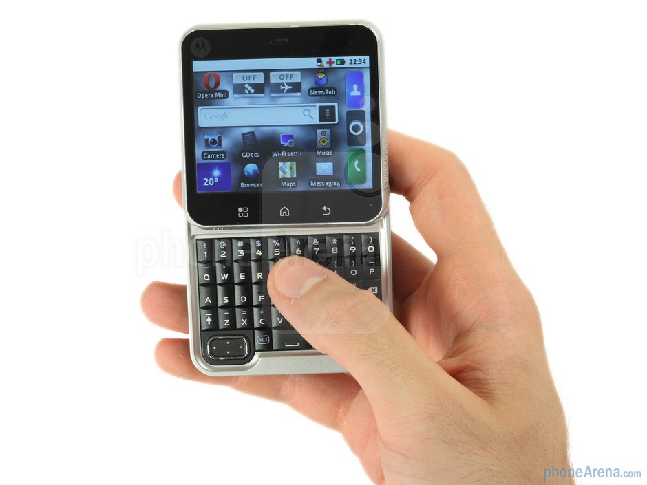 Motorola FLIPOUT Review - PhoneArena